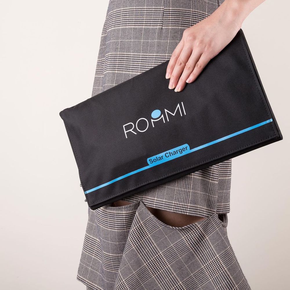 Roommi｜28W太陽能充電板 | 有.設計 uDesign